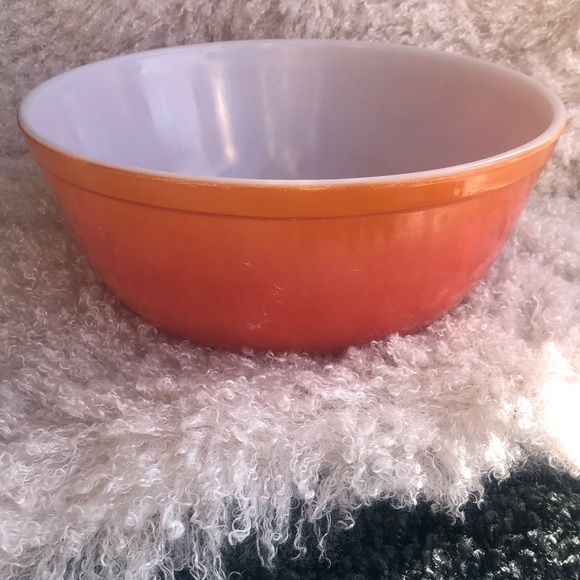 Pyrex | Kitchen | Vintage 3 Pyrex 2 12 Quart Orange Ombre Serving Bowl ...